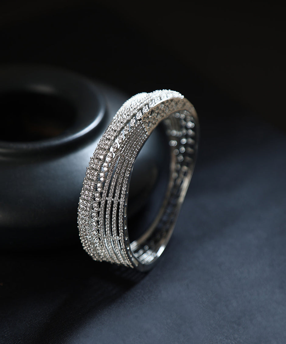 Artisanal Heirlooms: Heritage Handcrafted Bangles – WeaverStory