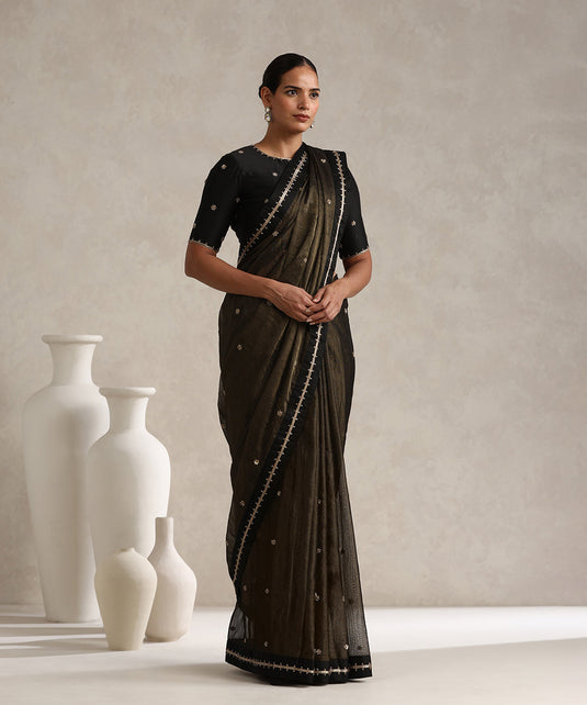 Pure Handcrafted Sarees: Capturing the Essence of India's Craft Tradit ...