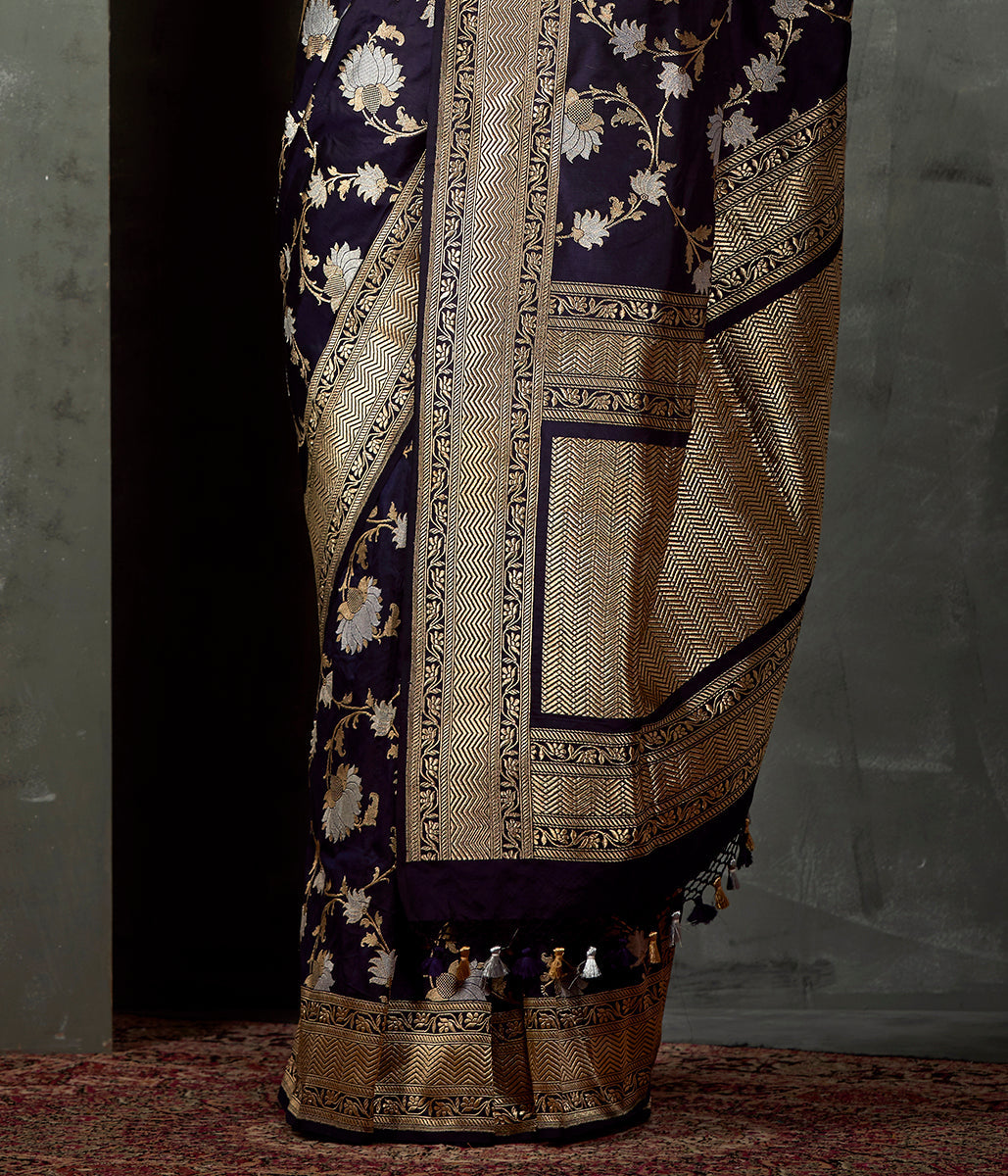 Handwoven Navy Blue Kadhwa Jangla Saree – WeaverStory