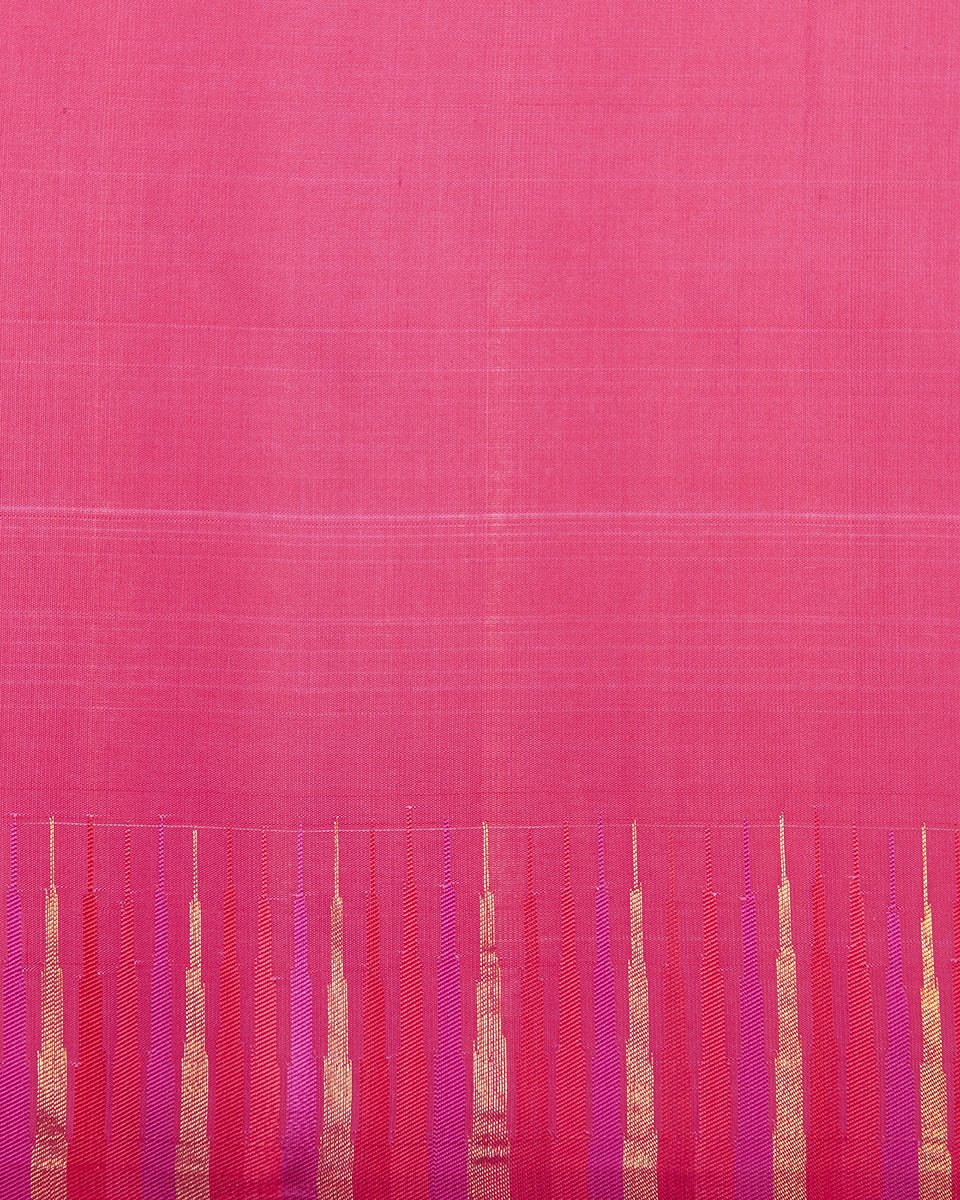 Handloom Pink Kanjivaram Silk Saree With Thread Border – WeaverStory