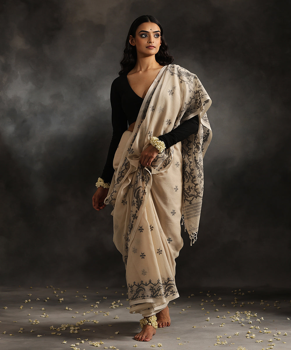 Handloom Offwhite Malmal Pure Dhakai Jamdani Weave Saree With Black Mo ...