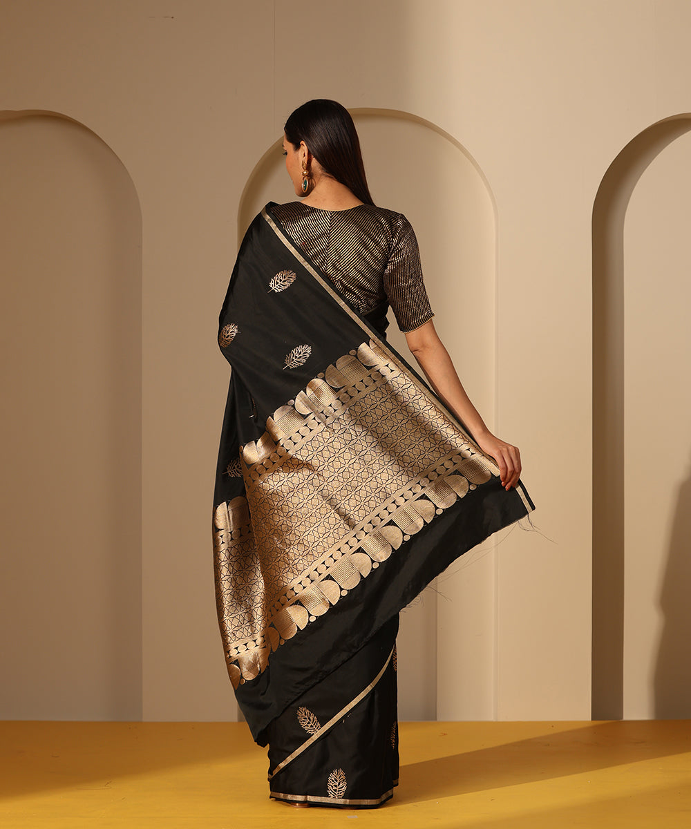 Black Handloom Pure Satin Silk Banarasi Saree With Kadhwa Boota ...