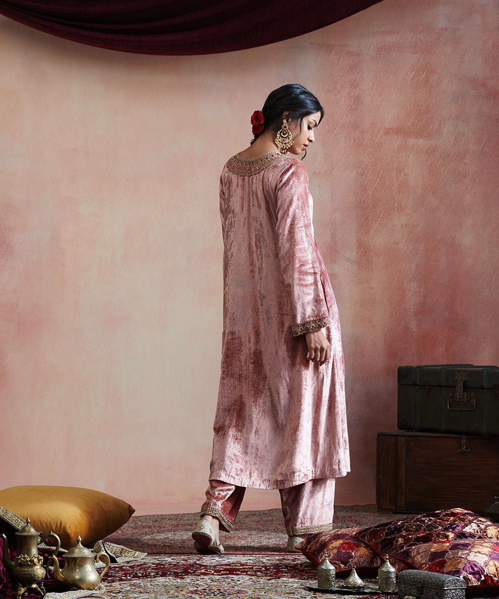 Peach Hand Embroidered Close Neck Velvet Kurta With Velvet Salwar ...